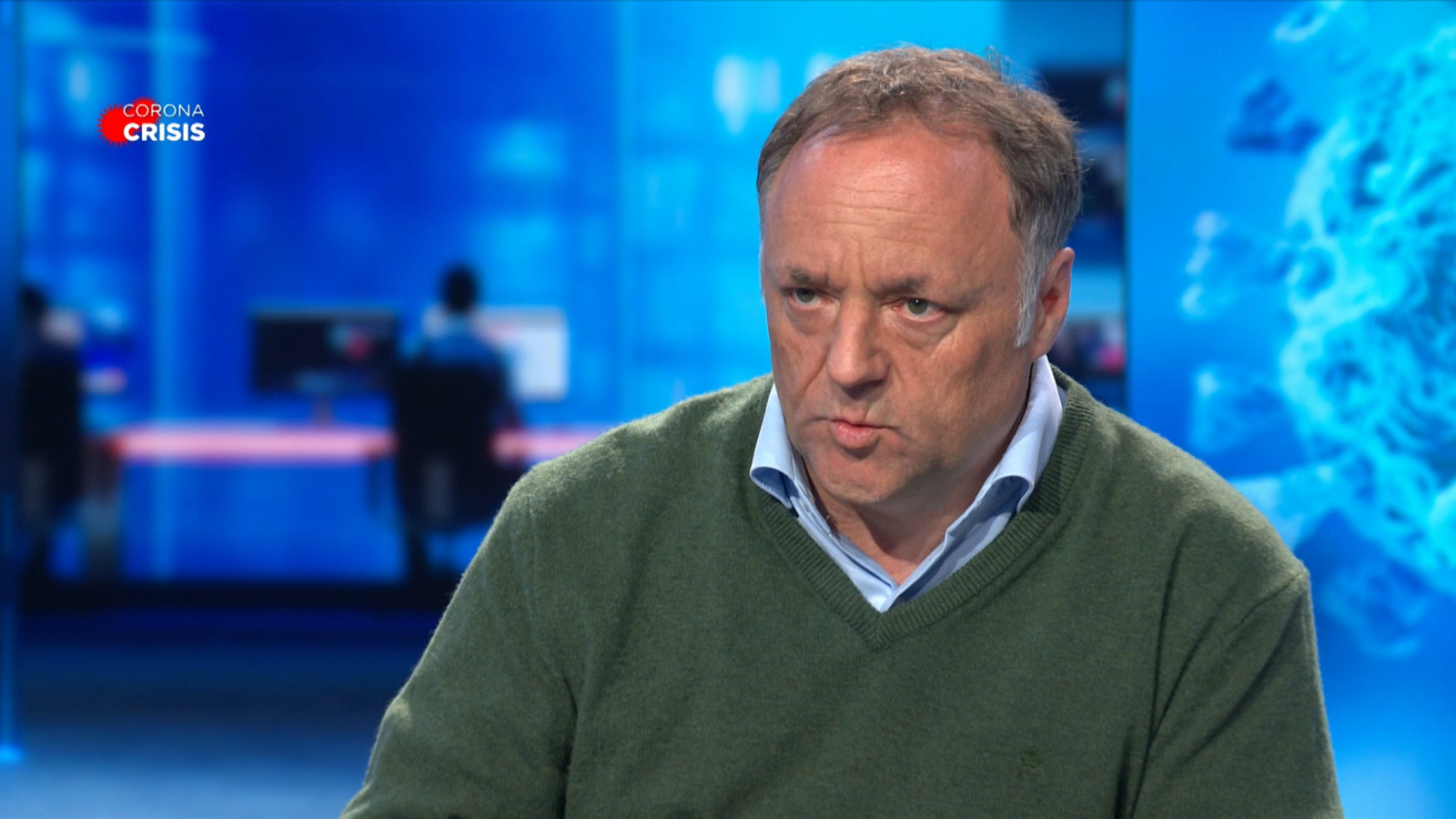 Marc Van Ranst recommande de rendre le port du masque obligatoire dans ...