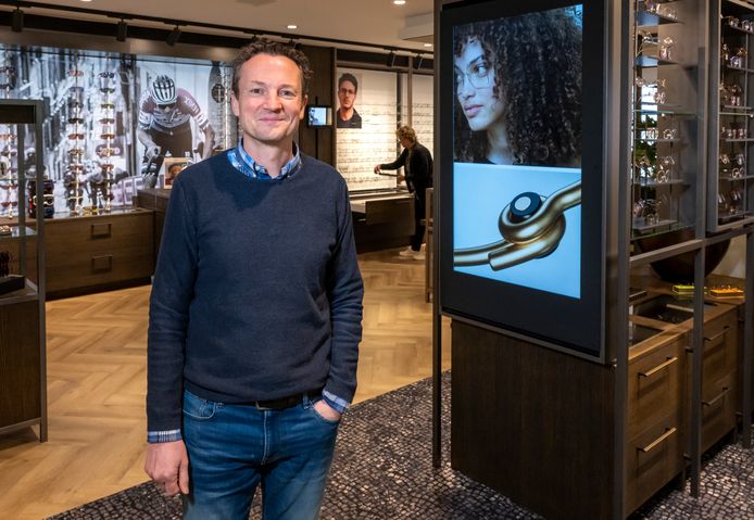 Drie keer Arie is honderd jaar Tempel; van brillenslijper tot ...