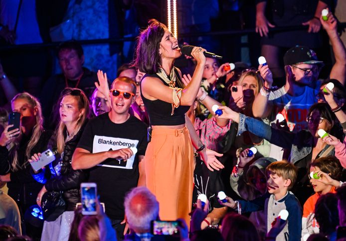 “Een jaar geleden had ik dit nooit gedacht”: Nederlandse singer ...