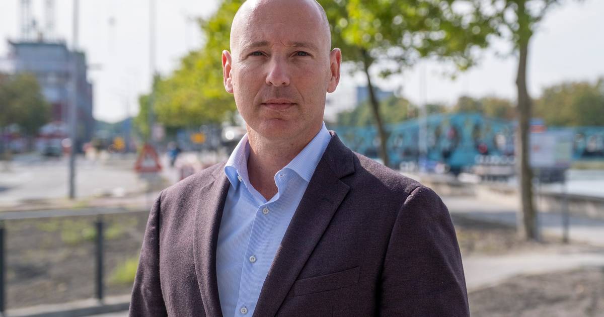 Water genoeg voor de landbouw, maar het stroomt rechtstreeks de ...