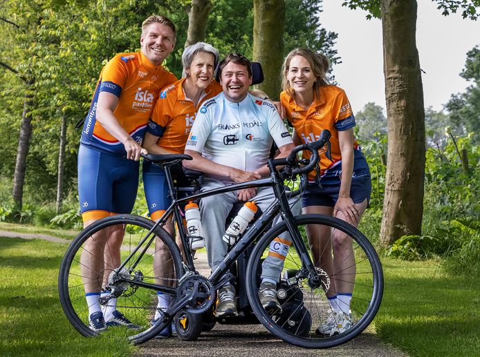 ‘Toen hij zei nog maar jaar te leven te hebben, was het doodstil’: dorp ...