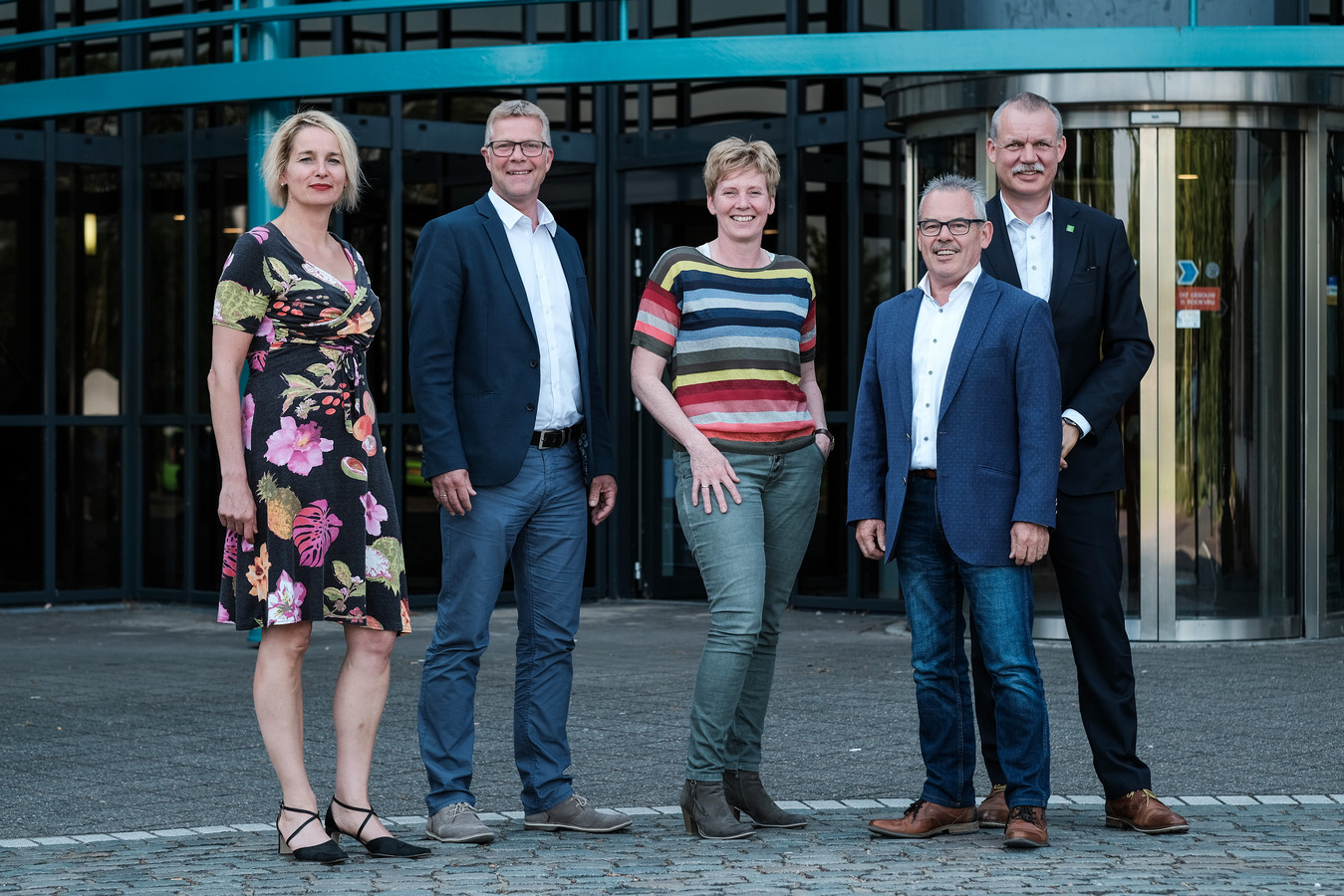 Wethouder Van de Wardt overleeft motie van wantrouwen in Oude ...