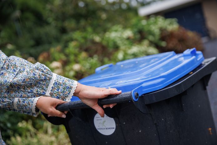 Oud-papier-acties verleden tijd door moderne papiercontainers? ‘Ophalen ...
