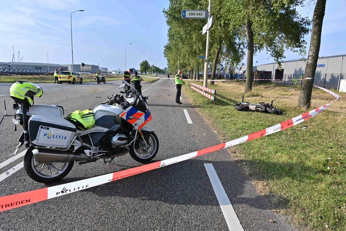 Motorrijder (30) uit Dordrecht komt om bij ongeluk op industrieterrein ...