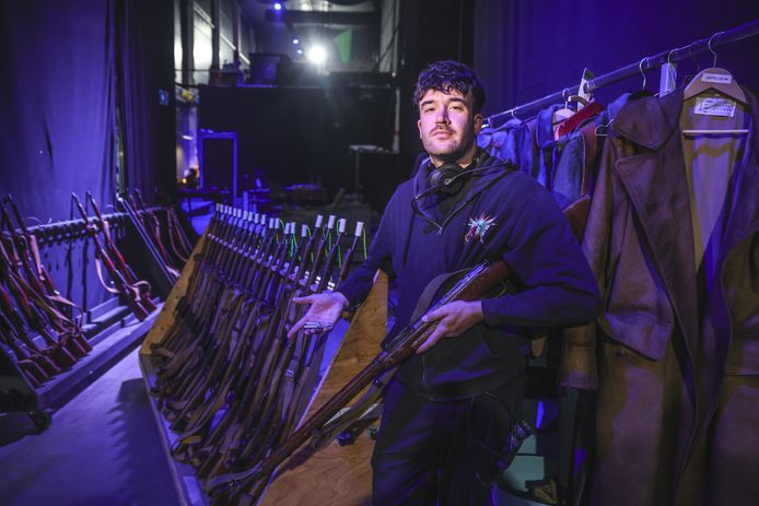 “De wapens gaan na de show achter slot en grendel”: achter de schermen bij succesmusical ‘14-18 ...