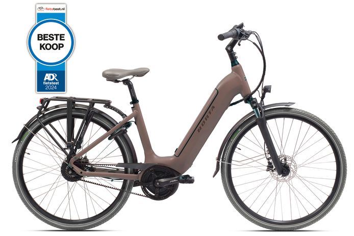 Dit zijn de best geteste elektrische toerfietsen | Fietstest 2024 | AD.nl