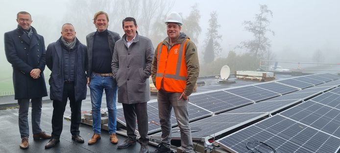 Kortrijk installeert bijna 2.000 zonnepanelen op verschillende ...