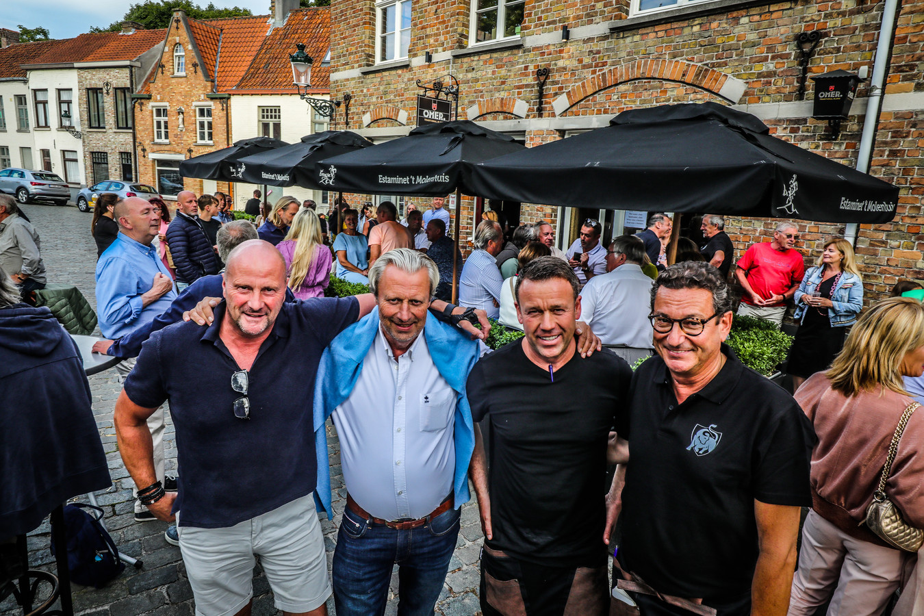 Reünie van legendarisch Brugs café: "We leerden elkaar kennen in De ...