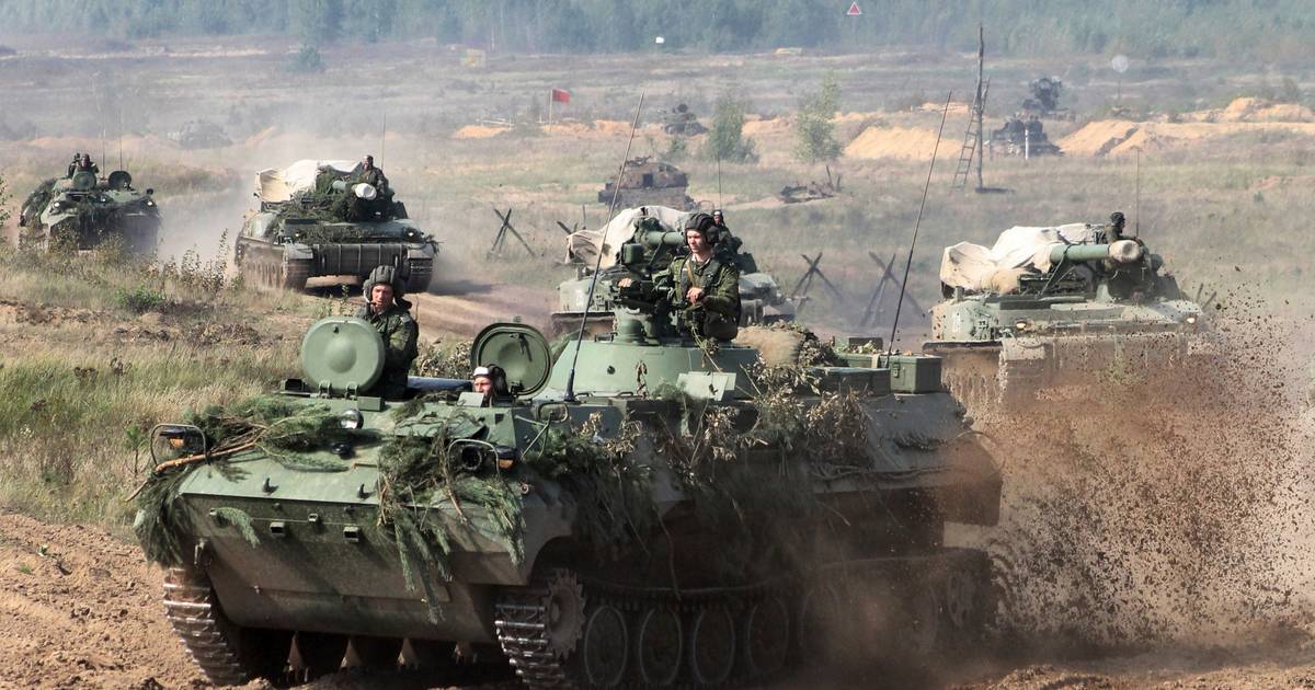 Het Russische leger maakt Oost-Europa vandaag zenuwachtig met enorme ...