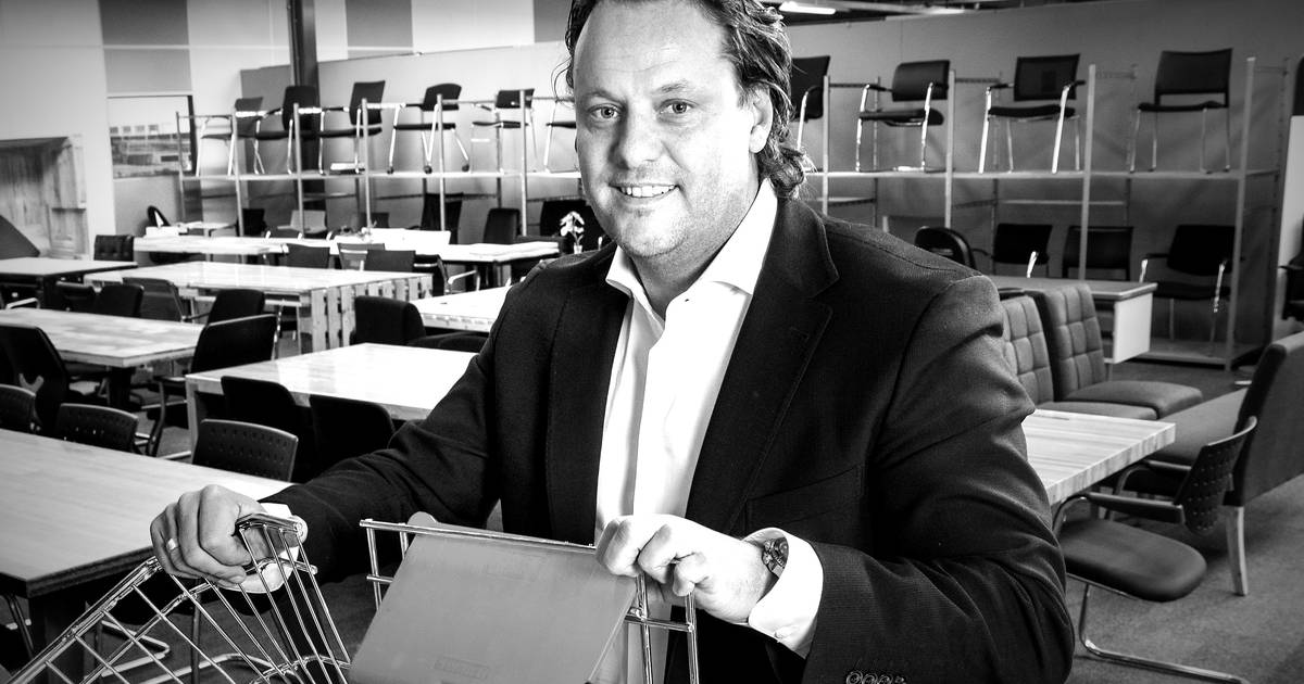 Voormalig hoofdsponsor AGOVV Apeldoorn overleden | Apeldoorn | AD.nl