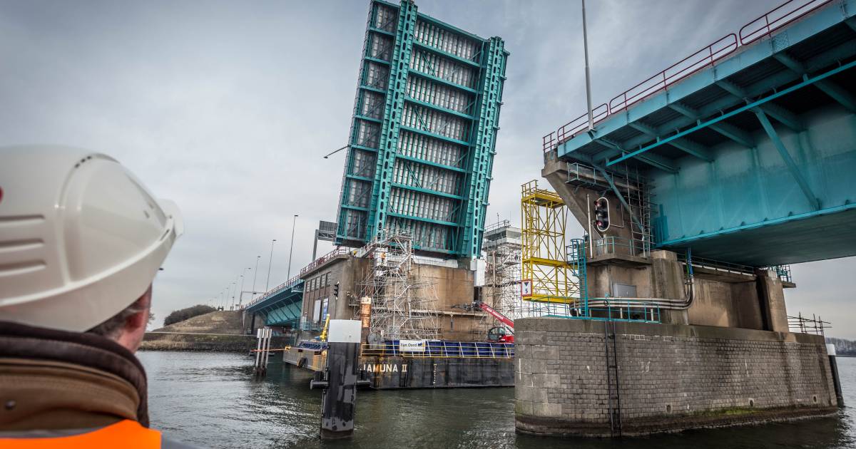 Flinke files verwacht tijdens renovatie Haringvlietbrug: rijstroken ...