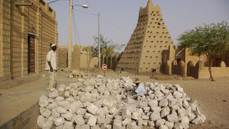 Tombe moslimheilige in Timboektoe verwoest | De Volkskrant