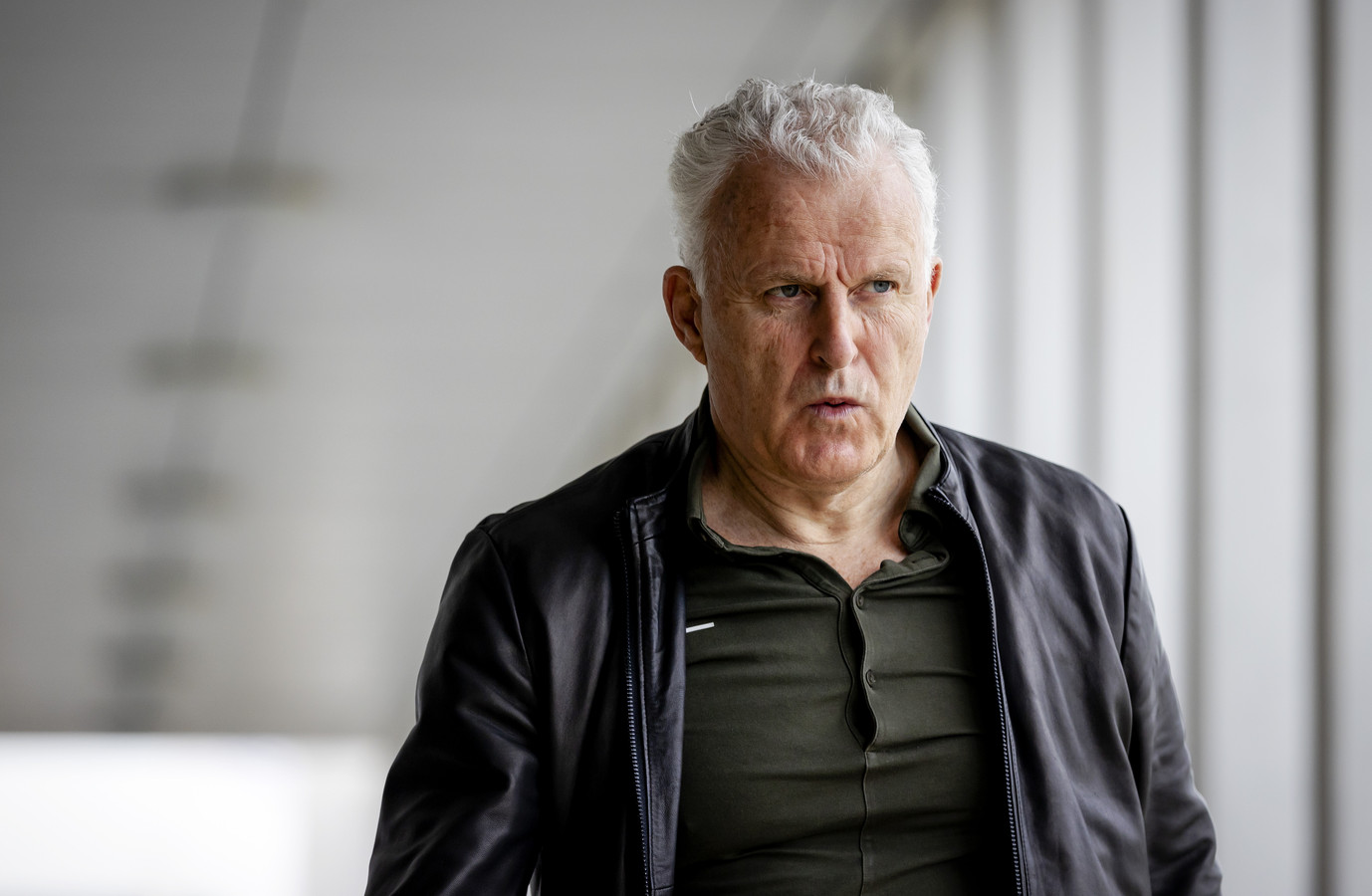 PORTRET. Peter R. de Vries: de misdaadjournalist die cold cases oplost ...