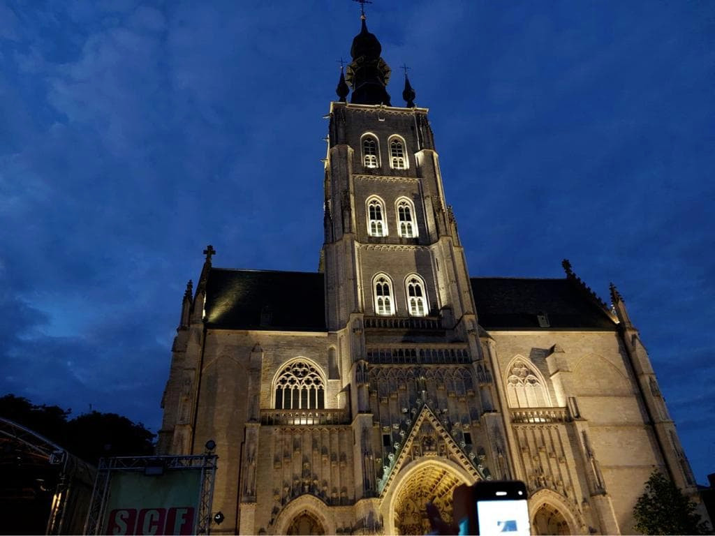 Grote Markt in Tienen krijgt sfeervolle en energiezuinige verlichting ... Grote Markt in Tienen krijgt sfeervolle en energiezuinige verlichting ...