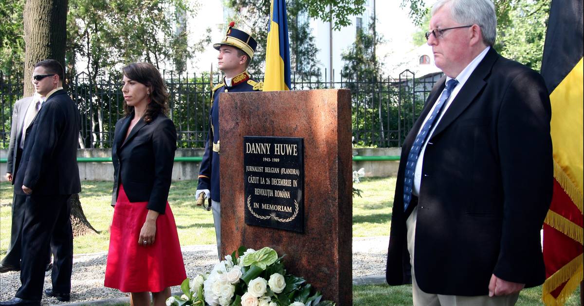 Le journaliste de VTM Danny Huwé tué par des soldats | Télé | 7sur7.be