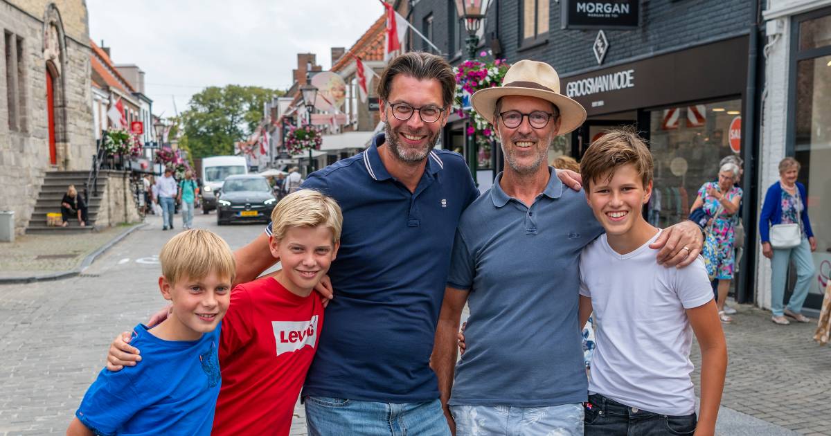 ‘Vanuit onze slaapkamer kunnen we net de zee zien’ | Sluis | pzc.nl