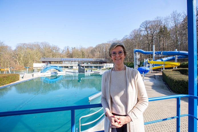 Openluchtzwembad provinciedomein Huizingen sluit: “Verdere uitbating ...