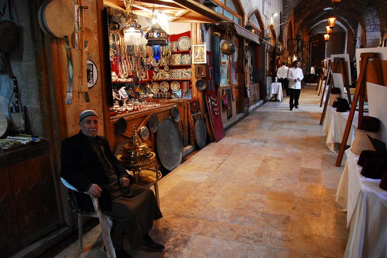 Grote brand verwoest Werelderfgoed-markt in Aleppo | Trouw