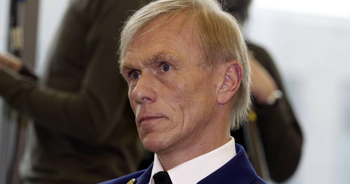 Steven De Smet: "Laat militairen patrouilleren in politie-uniform ...