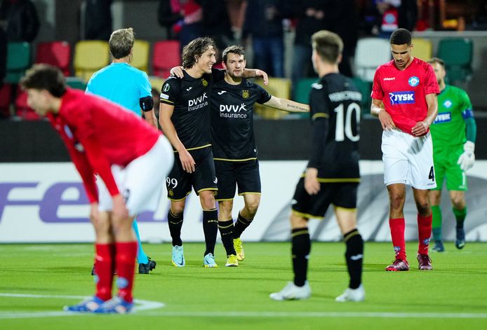 Veldman wijst na moeilijke tweede helft naar fysiek van RSCA-spelers ...