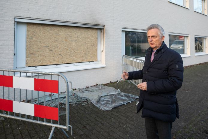 Burgemeester Metz over brandstichting gemeentehuis Soest: ‘Was diegene ...