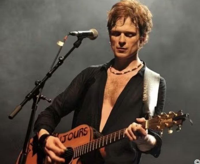 Topper van de Franse folk-rock Jérémie Bossone in Het Mysterie ...