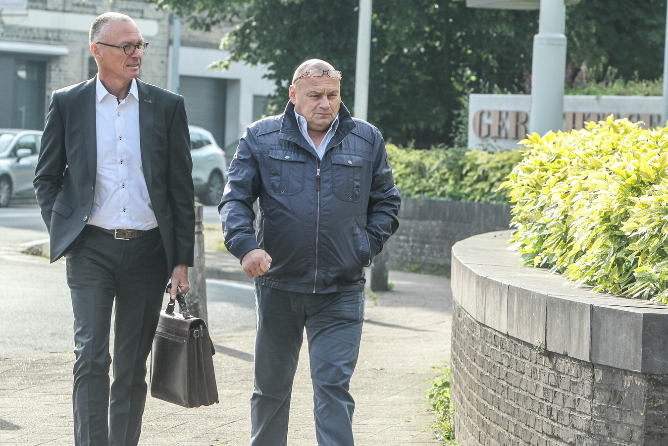 Roland Liboton (62) riskeert maand cel en 5.000 euro schadevergoeding ...