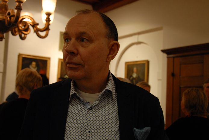 Ad Hermens presenteert in stadhuis Den Bosch boek over de oorlog | 's ...