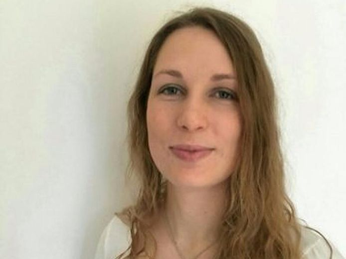 Heidi stript en renoveert volledig appartement voor nog geen 30.000 ...