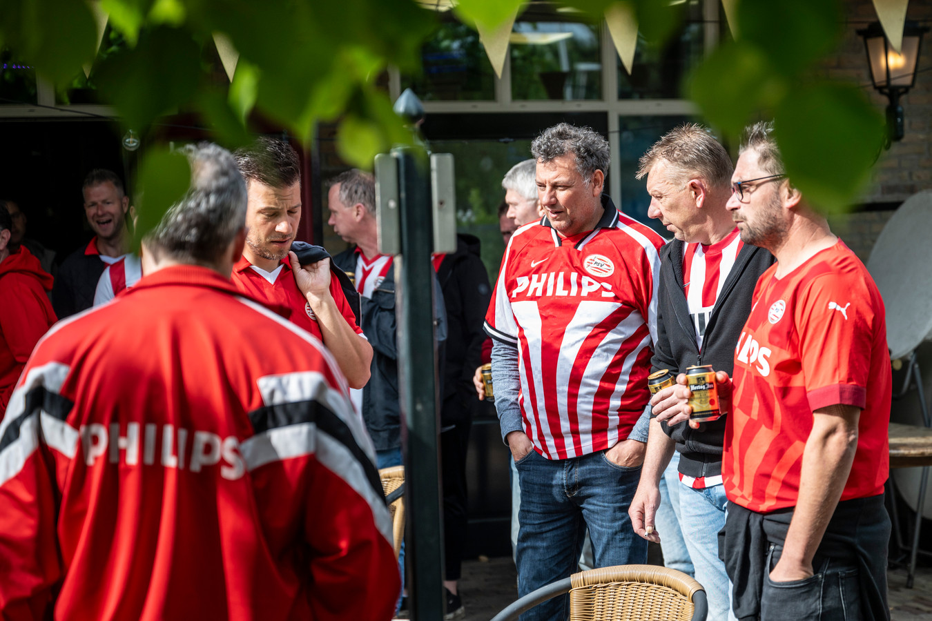 Waarom het kleine Loosbroek massaal PSV omarmt: ‘We herkennen ons in ...