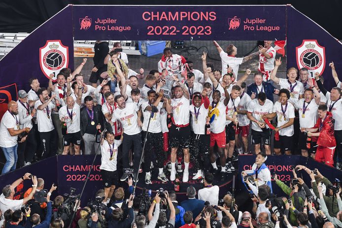 Antwerp gaat akkoord met (grotendeels voorwaardelijke) UEFA-boete van twee miljoen euro voor ...