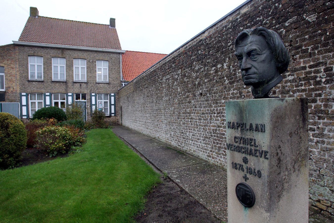 Alveringem zet omstreden Cyriel Verschaeve in de kijker 70 jaar na zijn ...