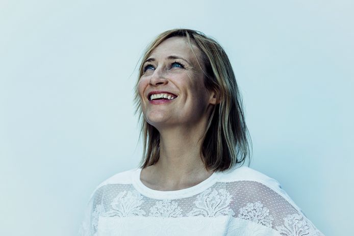 Geike Arnaert: “Onder de douche speel ik nooit Hooverphonic” | Muziek ...