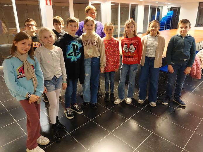 Brent (11) en jarige Lieze (10) zetelen als Nederlandstaligen in de kindergemeenteraad van ...