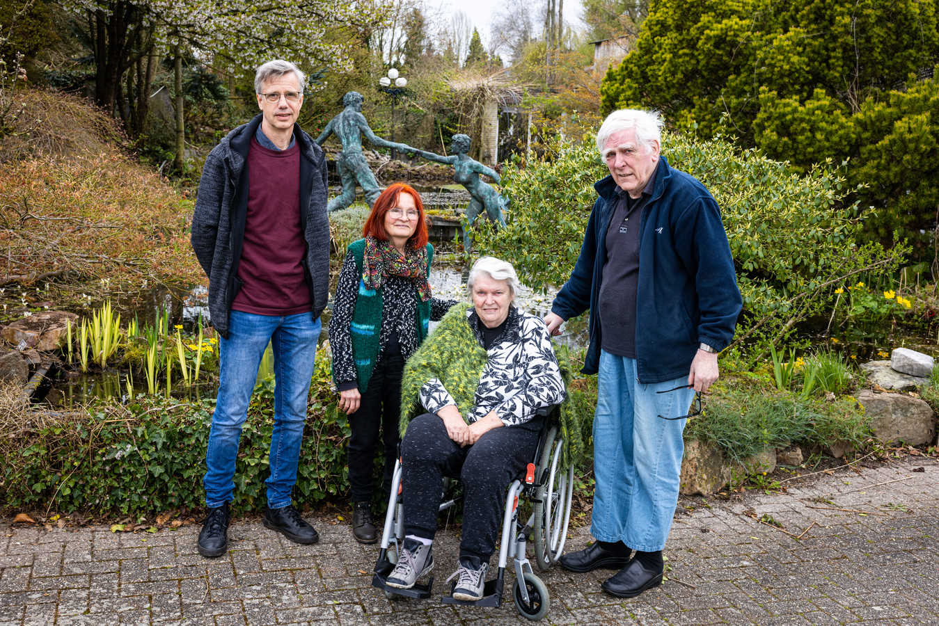 Ada Hofman blij met opgefleurde Vijvertuinen, maar: ‘Het doet iedere ...