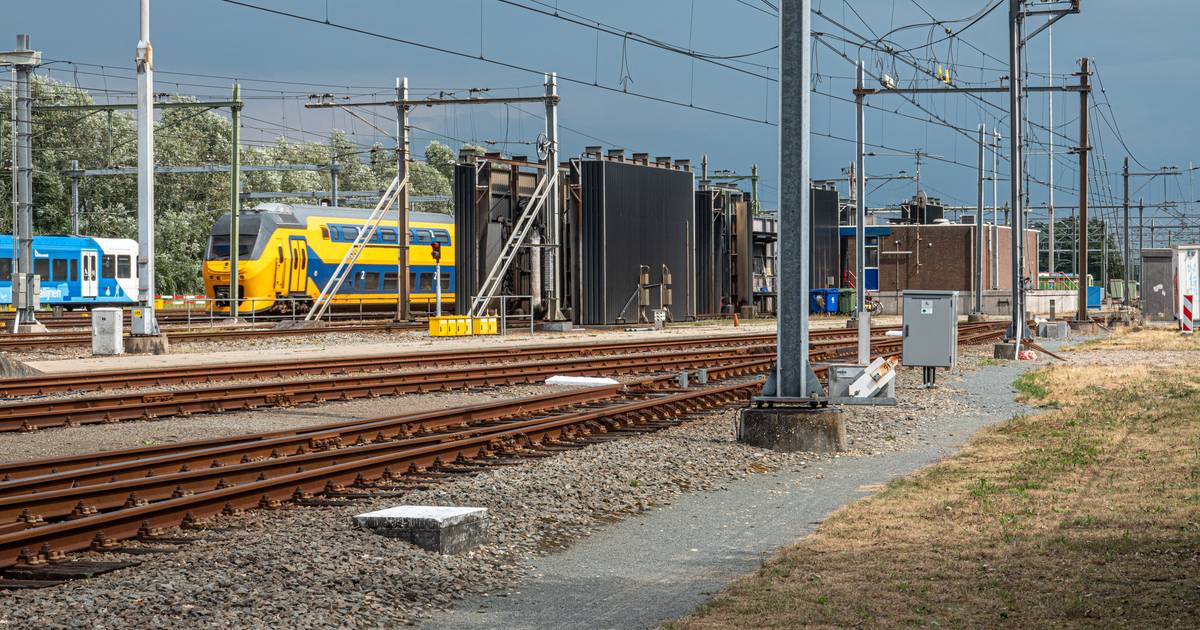 Schoonmaakmiddel lekt al jaren uit ‘douche voor treinen’ in Zwolle: ‘Zeer onwenselijk’ | Zwolle ...