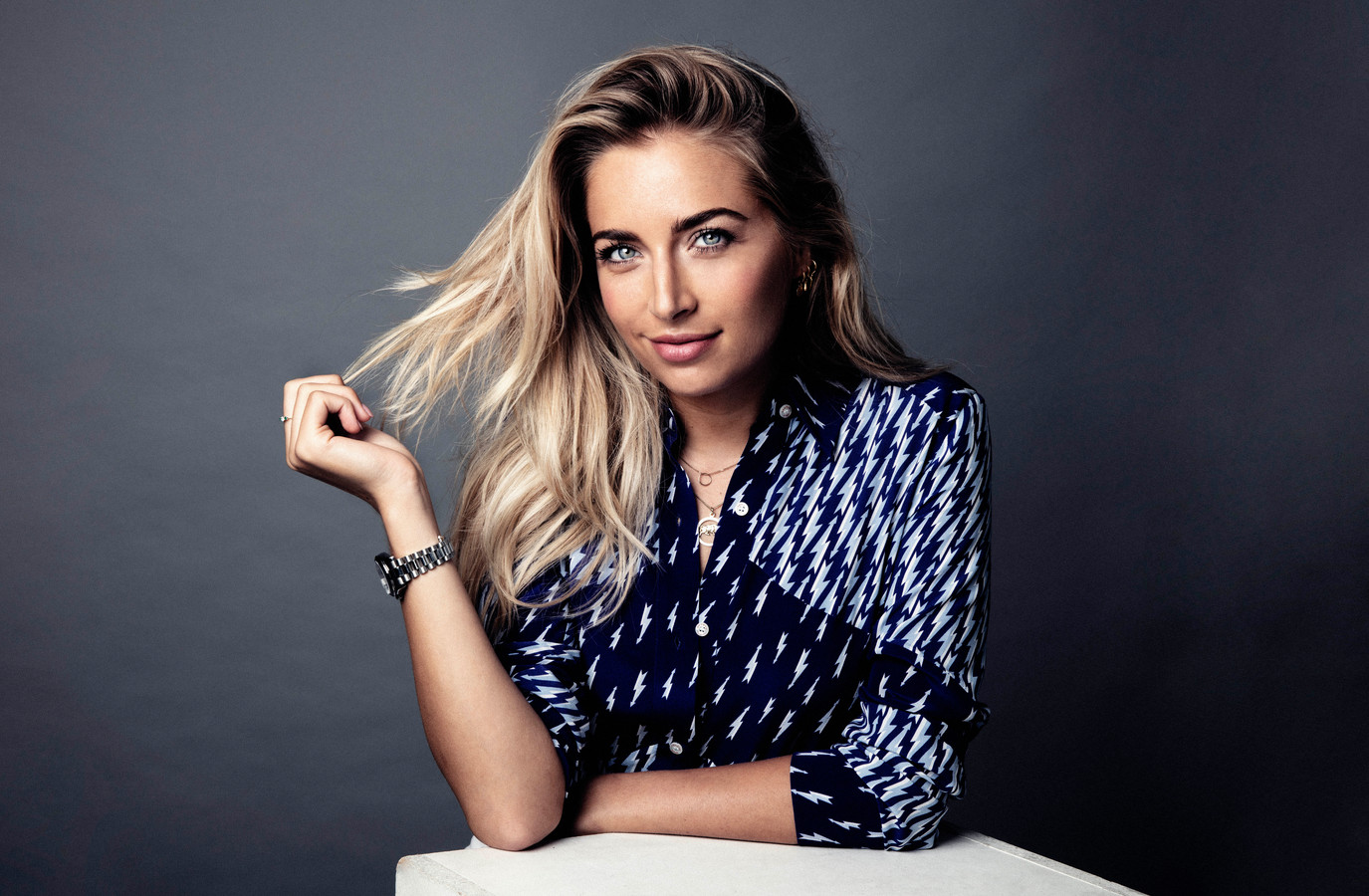 Presentatrice Shelly Sterk verwacht eerste kindje | Foto | gelderlander.nl