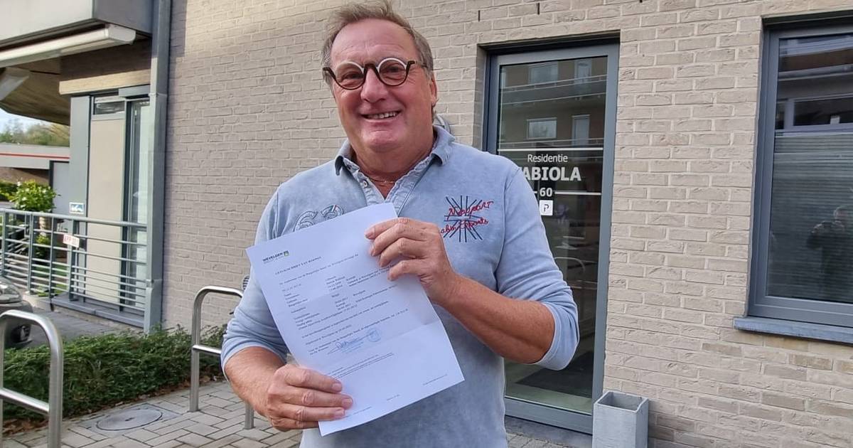 Patrick (63) blijkt twee echtgenotes te hebben, volgens fout in ...