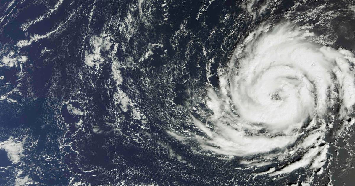 Orkaan Ophelia zet koers naar Britse eilanden: KLM schrapt vijf ... Orkaan Ophelia zet koers naar Britse eilanden: KLM schrapt vijf ...