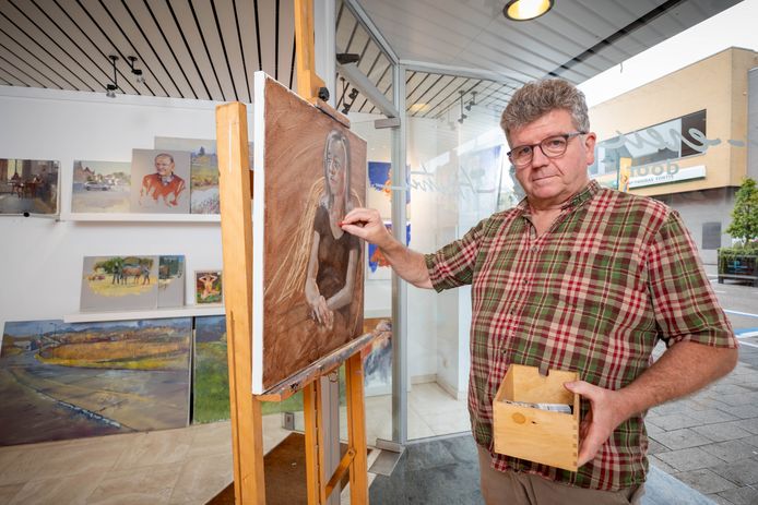 Dirk opent ‘portretwinkel’ in Bergstraat: “Klanten wandelen binnen en ...