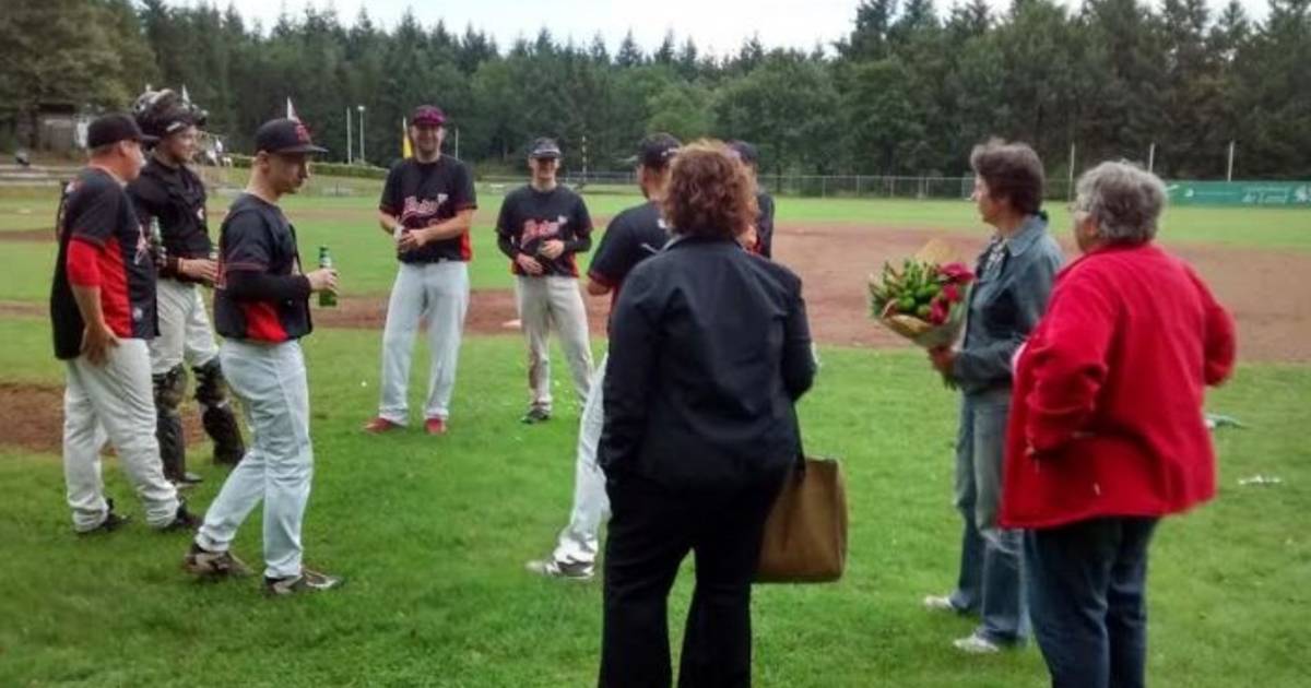 Robur'58 overdonderd door eigen kampioenschap | Regiosport | destentor.nl