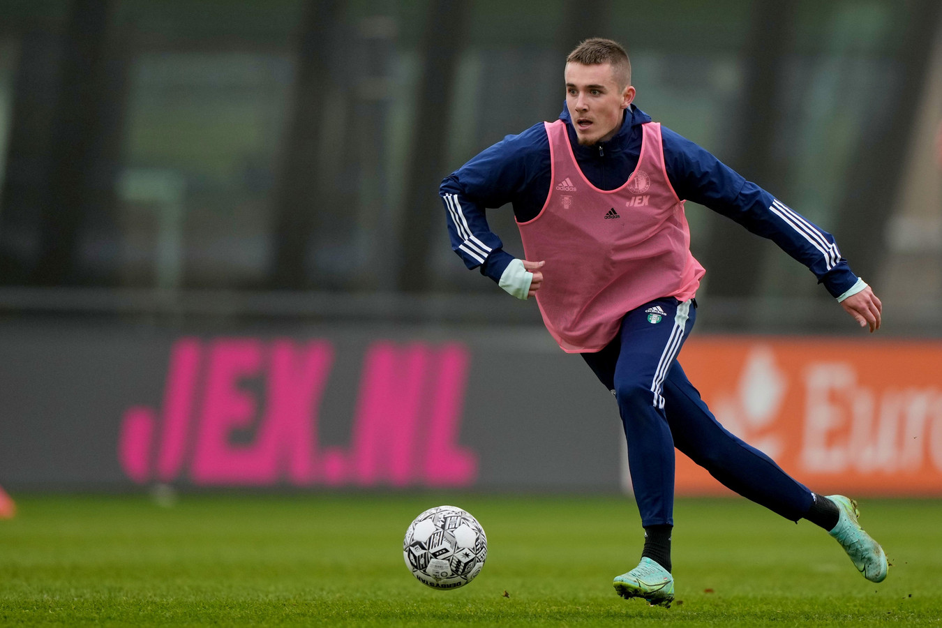 Feyenoords nieuwe groeibriljant Walemark: ‘Ze zeggen dat ik sneller ben ...