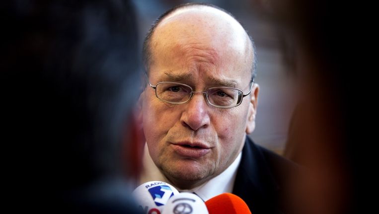 Teeven mag Belgische tbs'er het land uitzetten | Het Parool