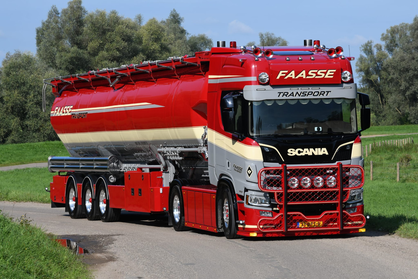 Vrachtauto van Faasse transportbedrijf Aagtekerke mogelijk de mooiste ...
