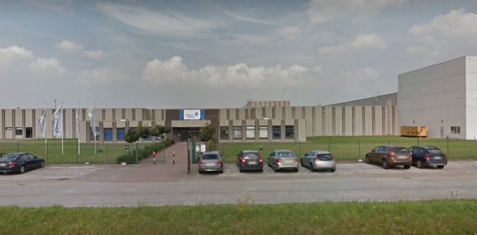 80 banen bedreigd bij leverancier van autozetels Adient in Assenede ...
