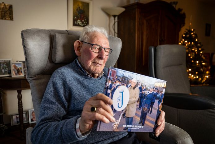 Mister St. Joseph Klaas Analbers overleden: ‘Ik hou van de muziek, maar ...