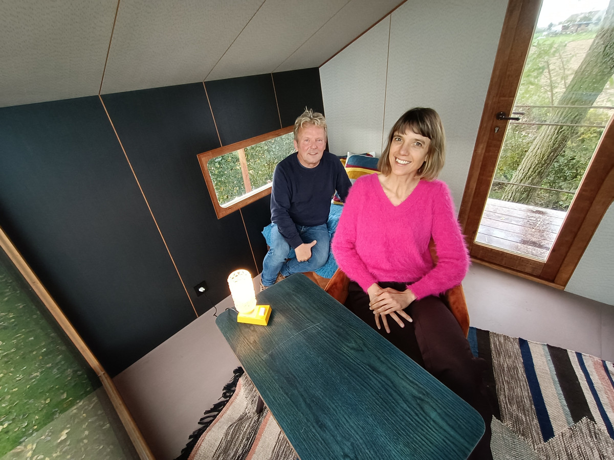 Stien Michiels (47) debuteert als singer-songwriter in De Schaduw ...