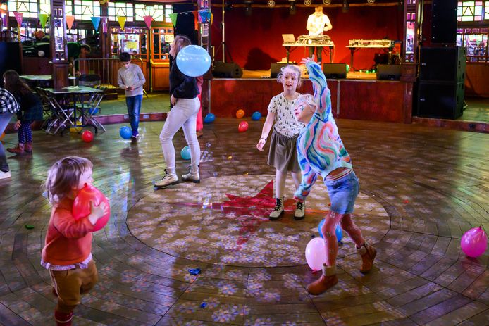 Kinderdisco op Zoerselkermis: “Onze liefde is een waterval!” | Zoersel ...