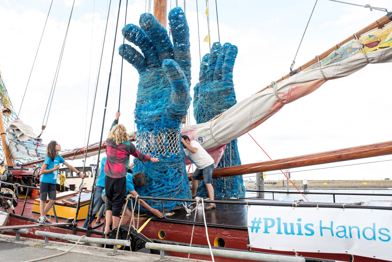 Aandacht voor vispluis van Middelburg tot aan de Wadden: vier gezinnen ...