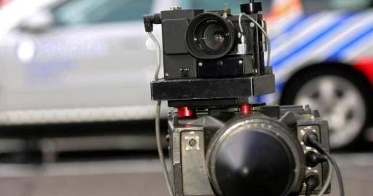 Camera's snelwegen flitsen 200.000 keer | Binnenland | hln.be